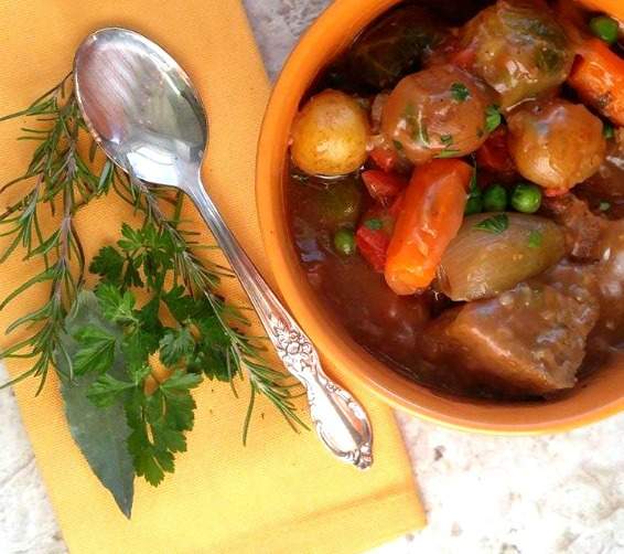 Solve A Big Bowl of Beef Stew jigsaw puzzle online with 20 pieces