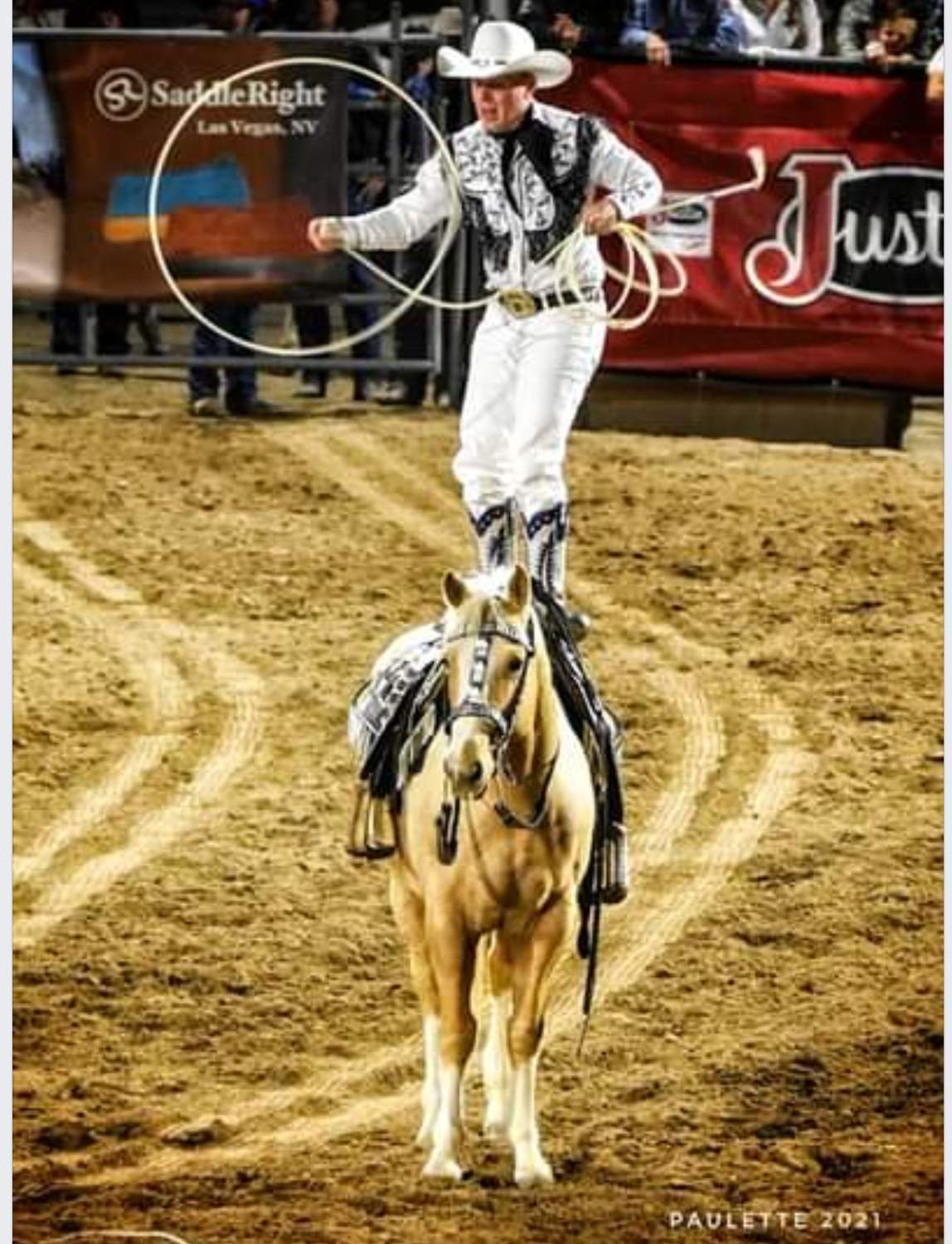 Solve Rodeo Rider jigsaw puzzle online with 130 pieces