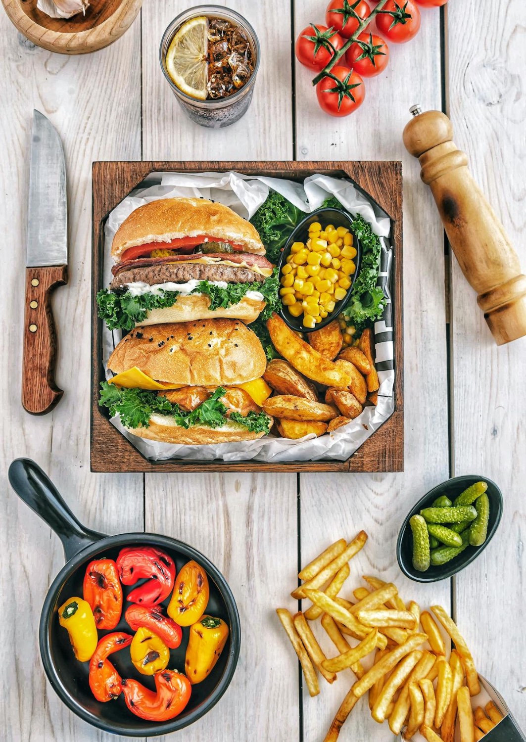 Solve Burger, fries and grilled peppers jigsaw puzzle online with 140 ...