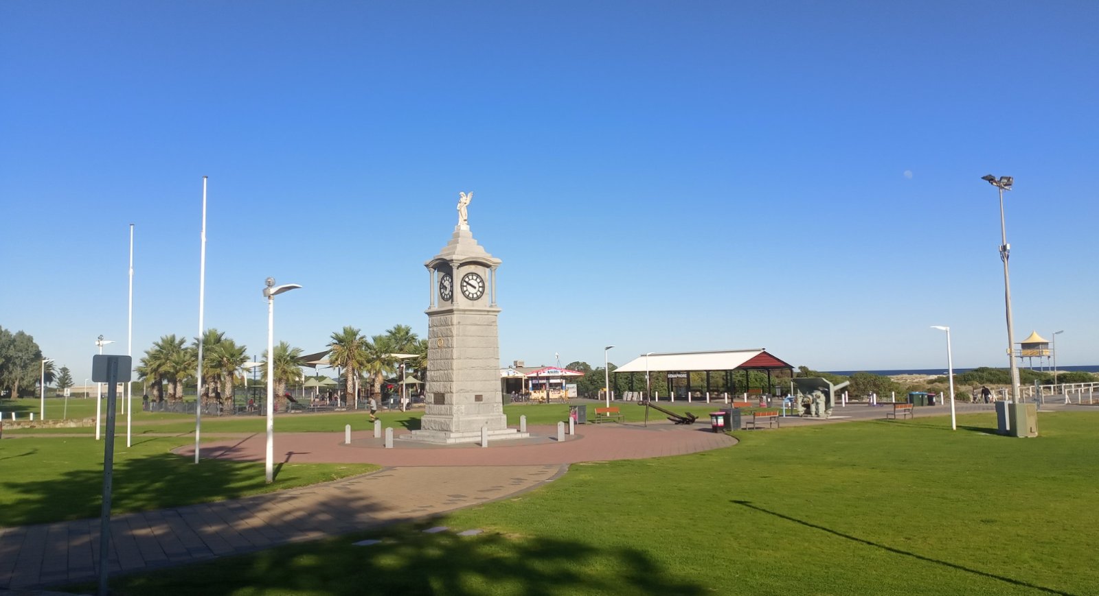 Solve A Jigidi for... Semaphore jigsaw puzzle online with 32 pieces