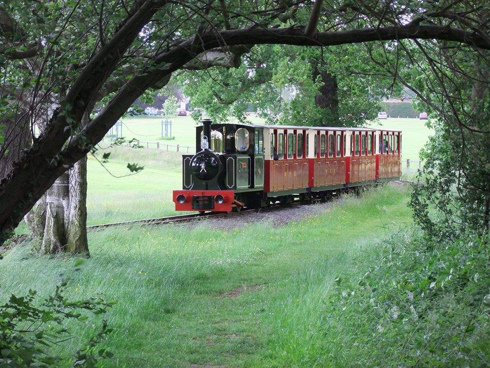 Solve Train in Wicksteed Park jigsaw puzzle online with 108 pieces