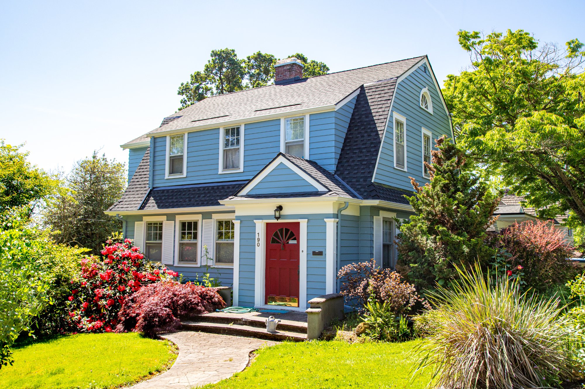 Solve "OLE BLUE" jigsaw puzzle online with 96 pieces