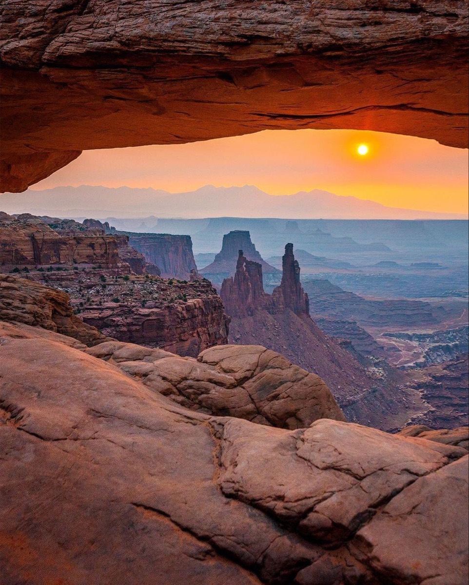 Solve Utah jigsaw puzzle online with 180 pieces