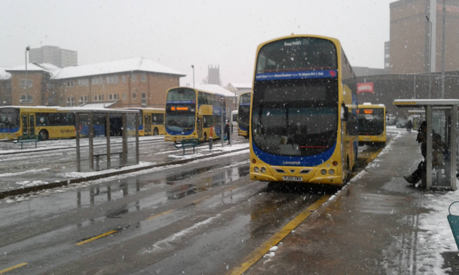 Solve Transdev 2754 jigsaw puzzle online with 170 pieces