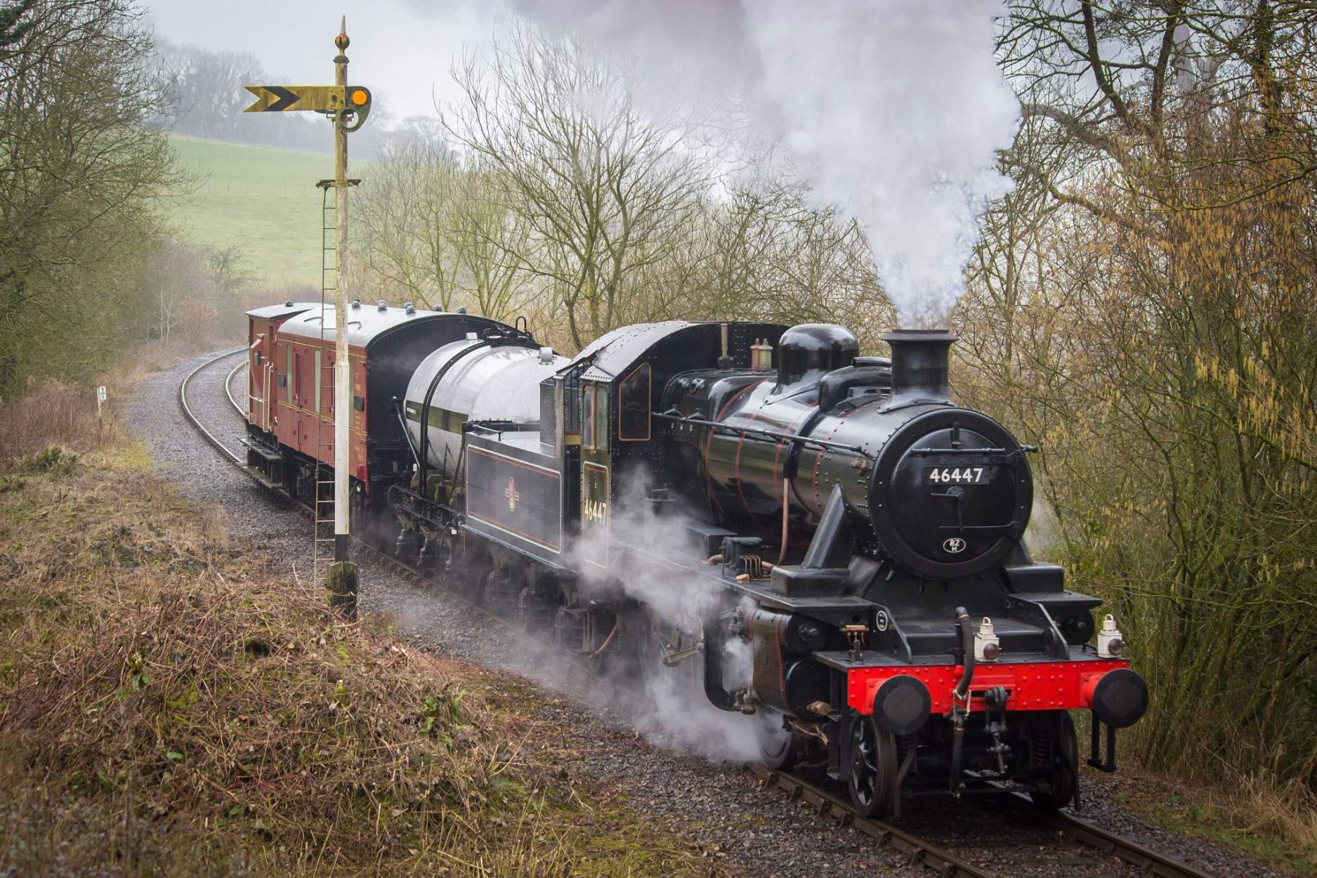 Solve LMS Ivatt Class 2MT 2-6-0 46447. jigsaw puzzle online with 150 pieces