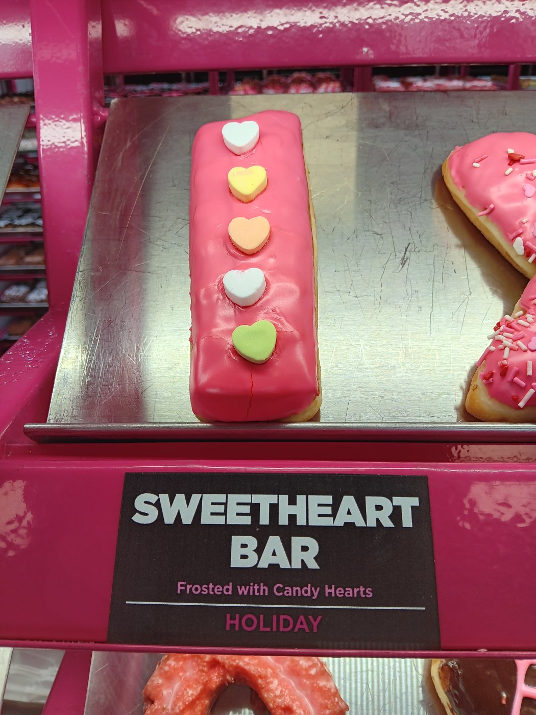 Solve Sweetheart Bar jigsaw puzzle online with 35 pieces