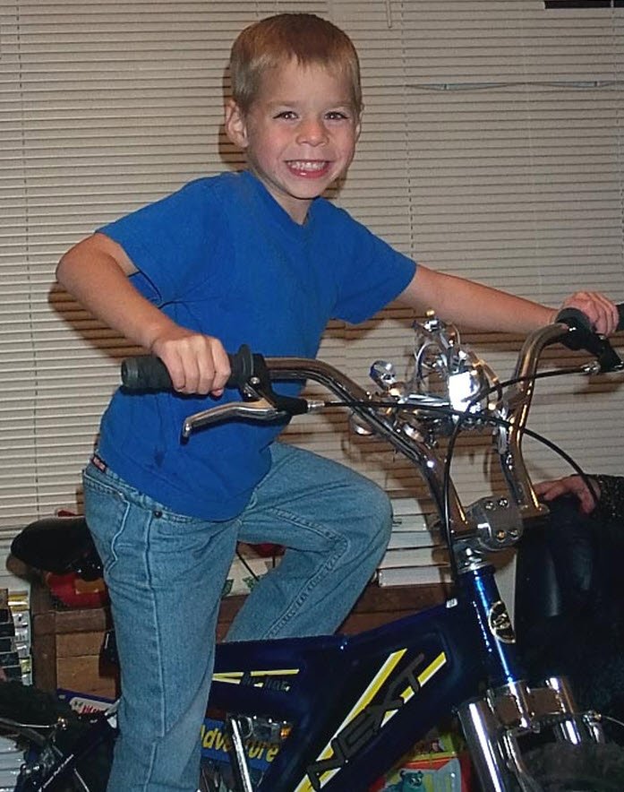 Solve a New Bike jigsaw puzzle online with 48 pieces