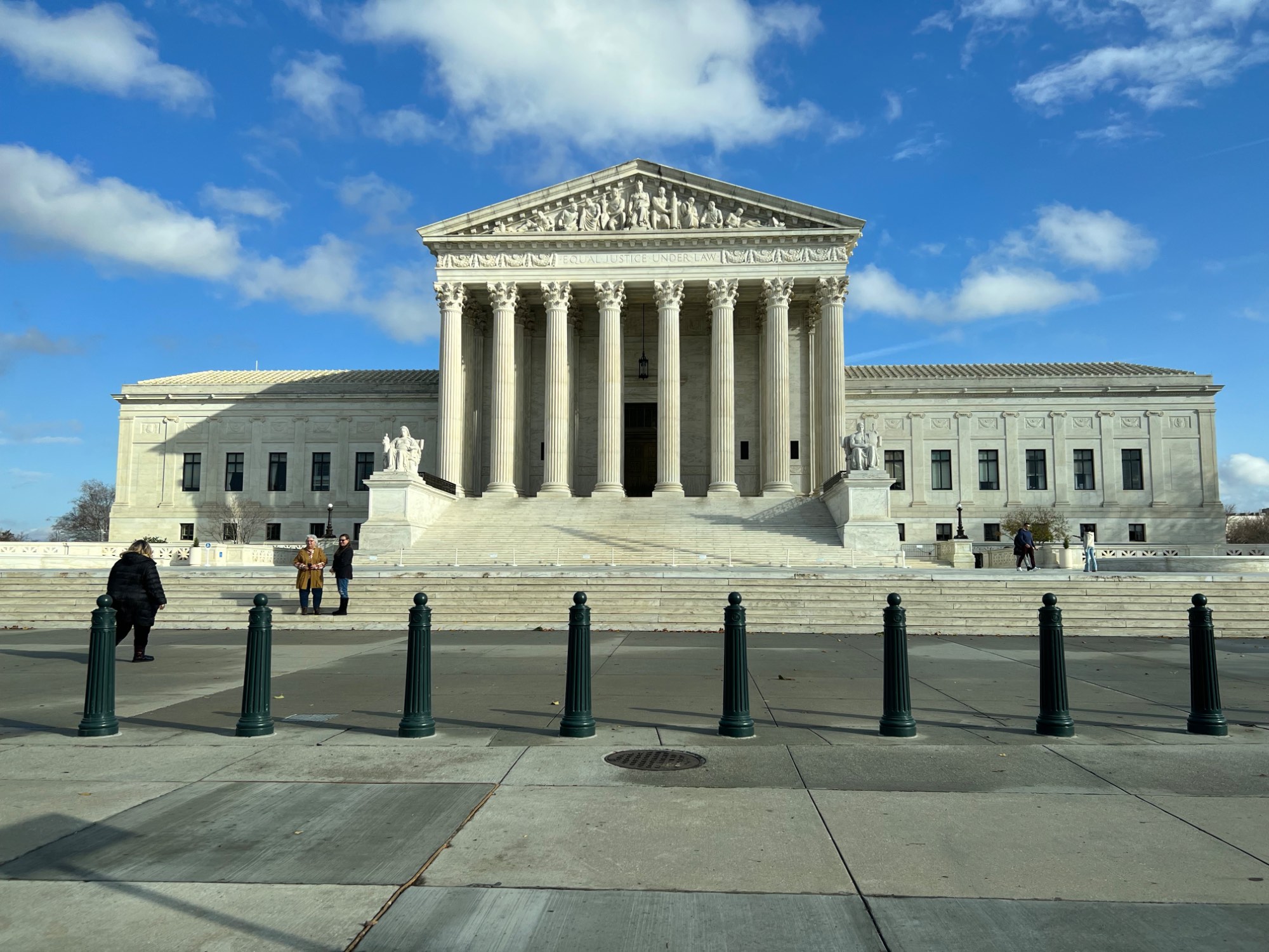 Solve Equal Justice Under Law jigsaw puzzle online with 154 pieces