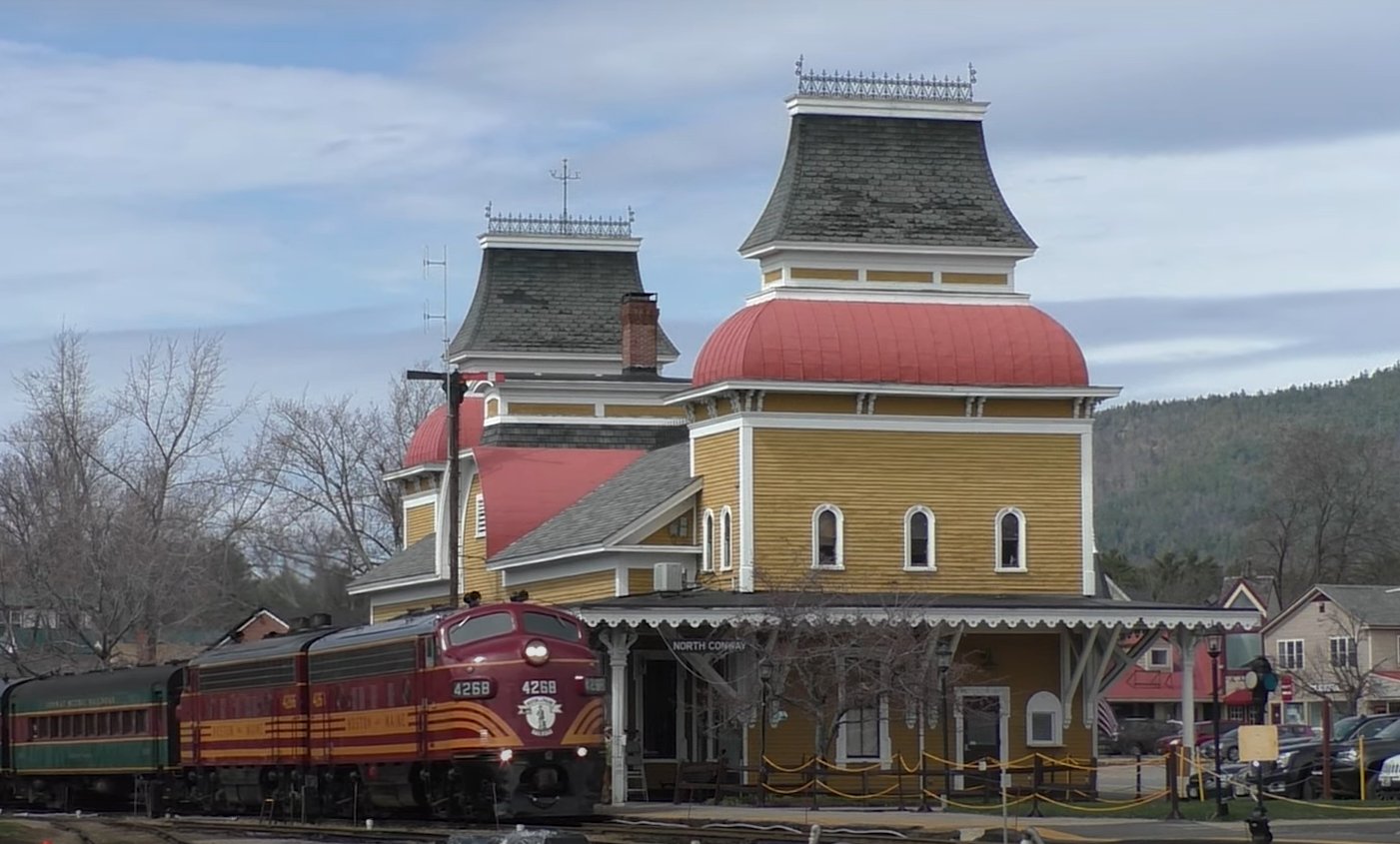 Jigsaw Puzzle | 144 pieces | Conway Scenic Railway | Jigidi