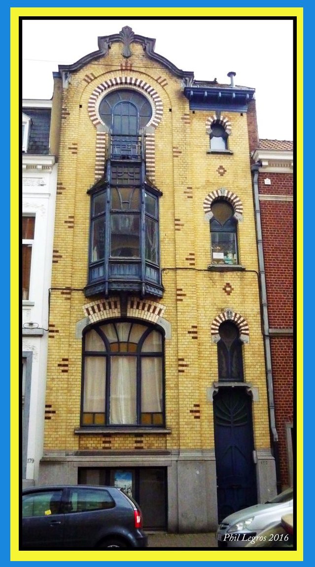 Solve Karmelietenstraat 177, Ukkel, Brussels jigsaw puzzle online with ...