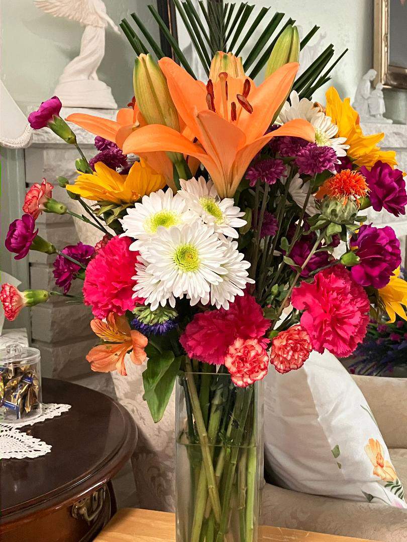 Solve Flowers from Emma jigsaw puzzle online with 154 pieces