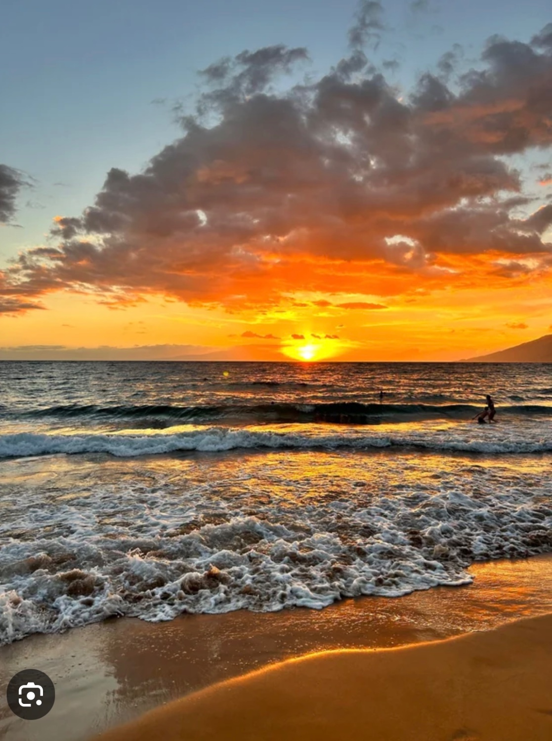 Solve Beautiful Sunset jigsaw puzzle online with 70 pieces