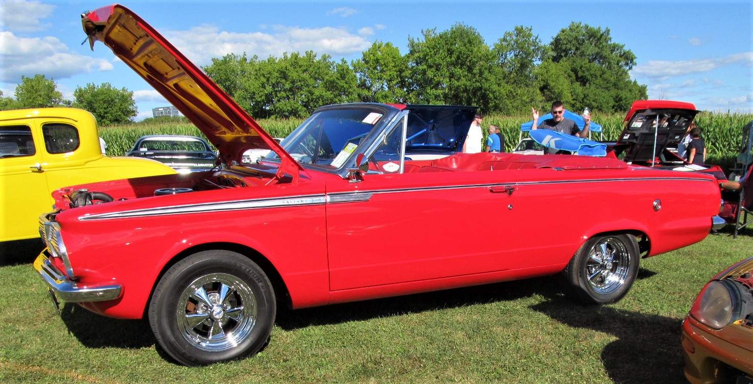 Solve 1965 Plymouth Valiant Conv. 02 (2) jigsaw puzzle online with 98 ...