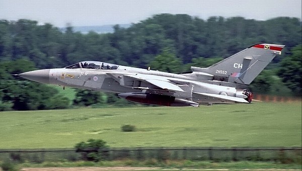 Solve Panavia Tornado. jigsaw puzzle online with 60 pieces