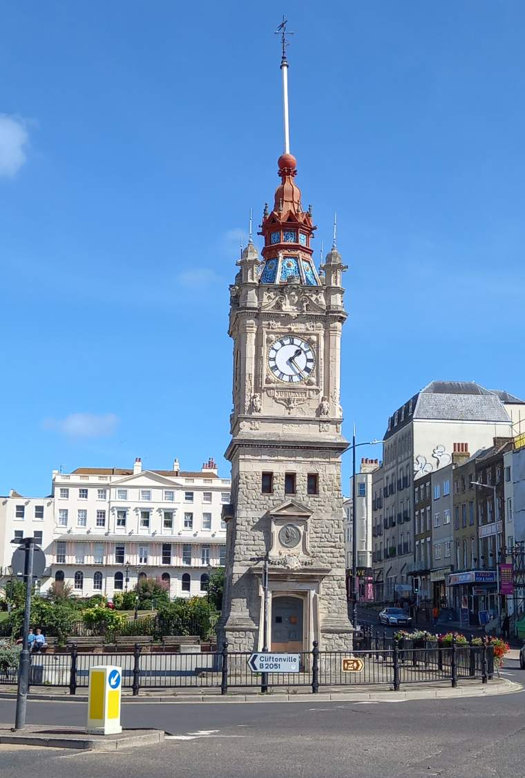 Solve Margate Clock Tower jigsaw puzzle online with 54 pieces