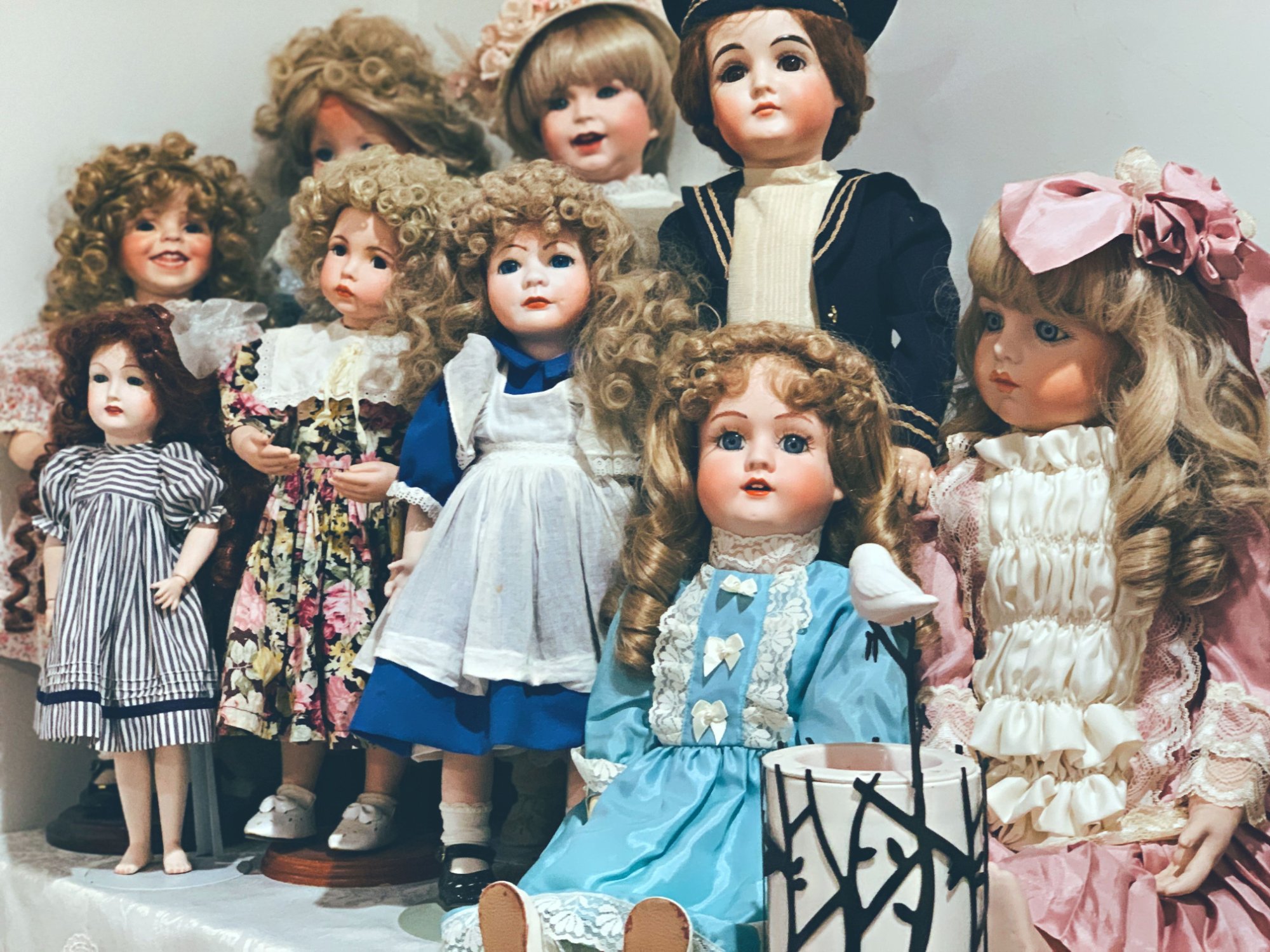 Solve DOLL COLLECTING 🎎 jigsaw puzzle online with 80 pieces