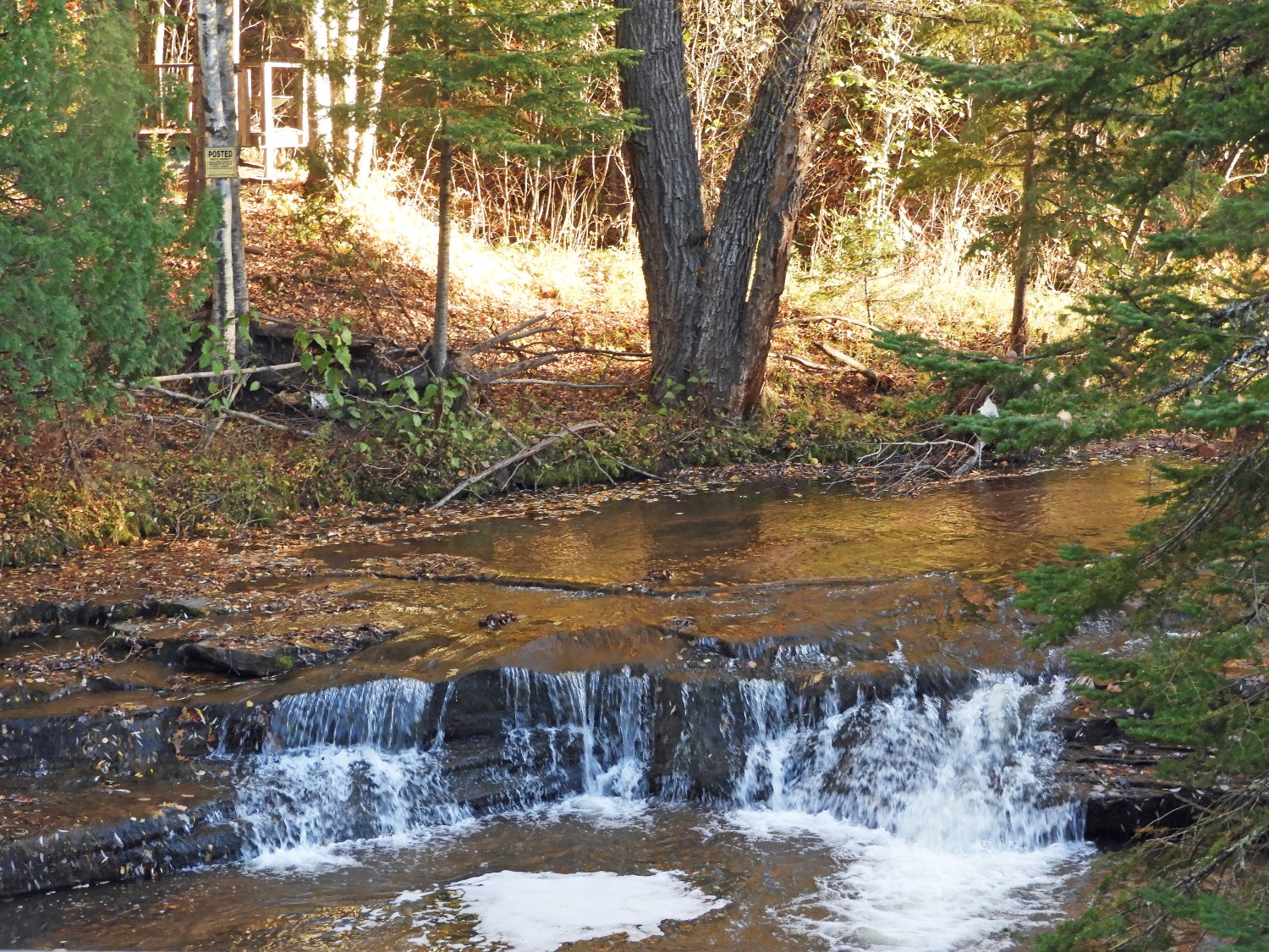 Solve Siskiwit Falls, Cornucopia, WI jigsaw puzzle online with 20 pieces