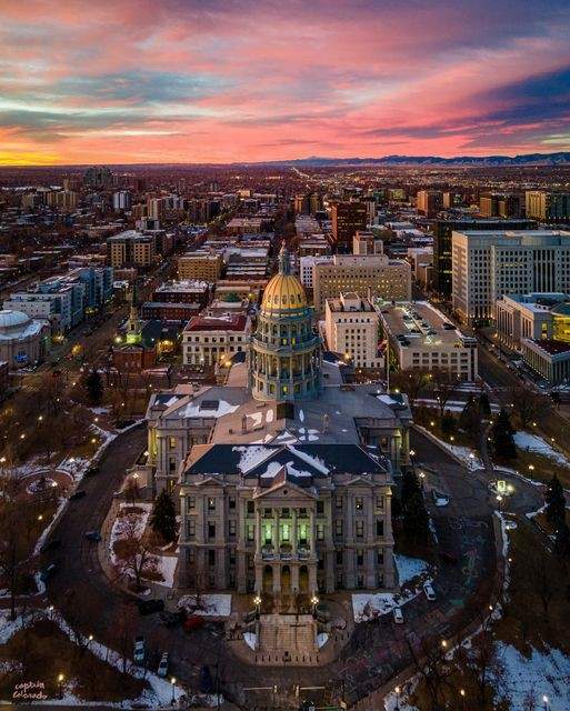 Solve Sunrise Over Denver jigsaw puzzle online with 80 pieces