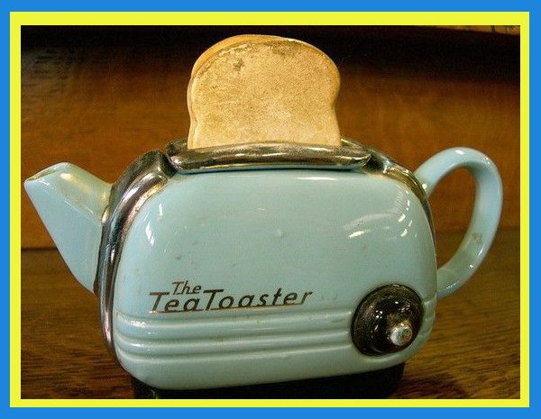 Solve the Tea Toaster jigsaw puzzle online with 80 pieces