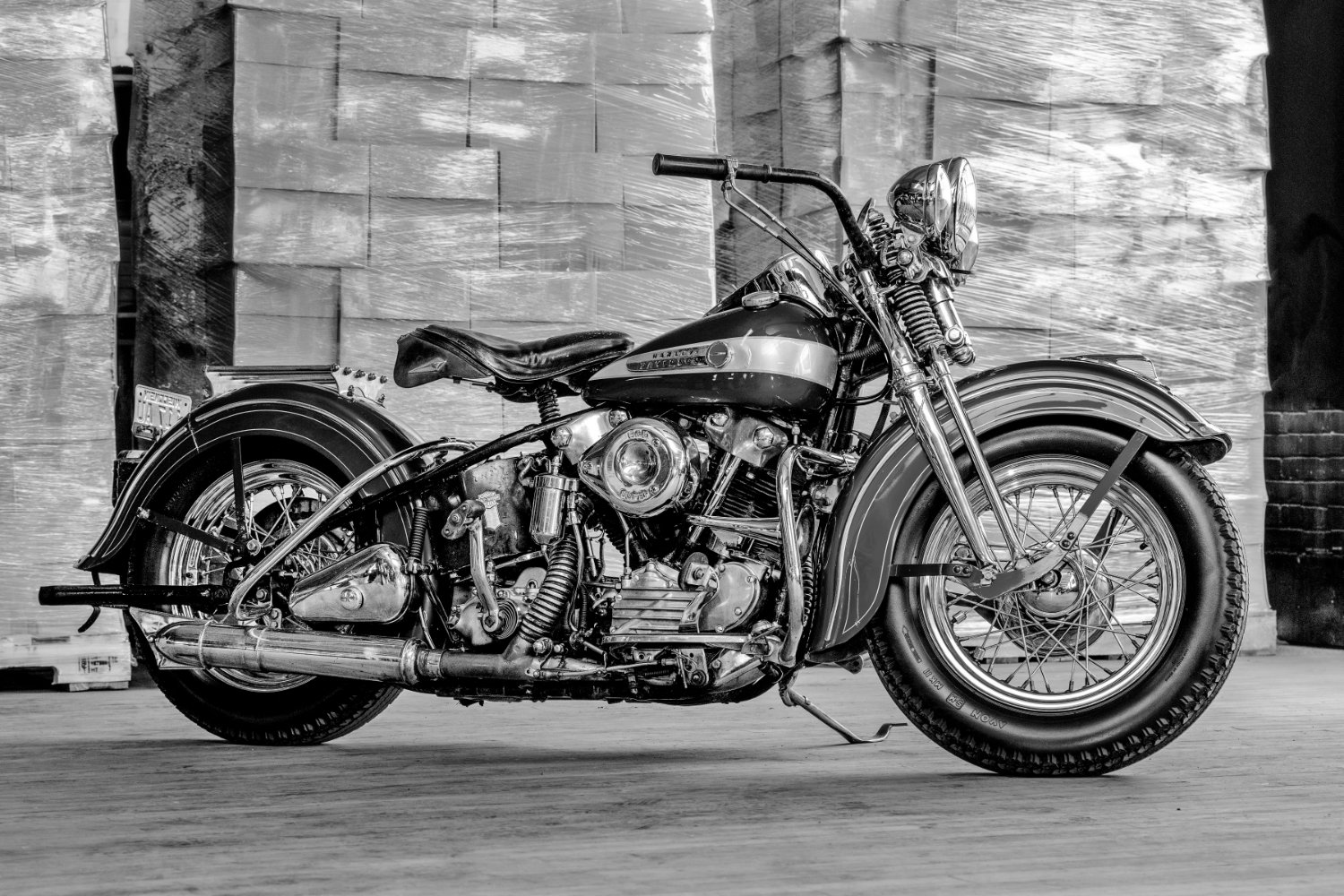 Solve Knuckleheads Forever jigsaw puzzle online with 12 pieces