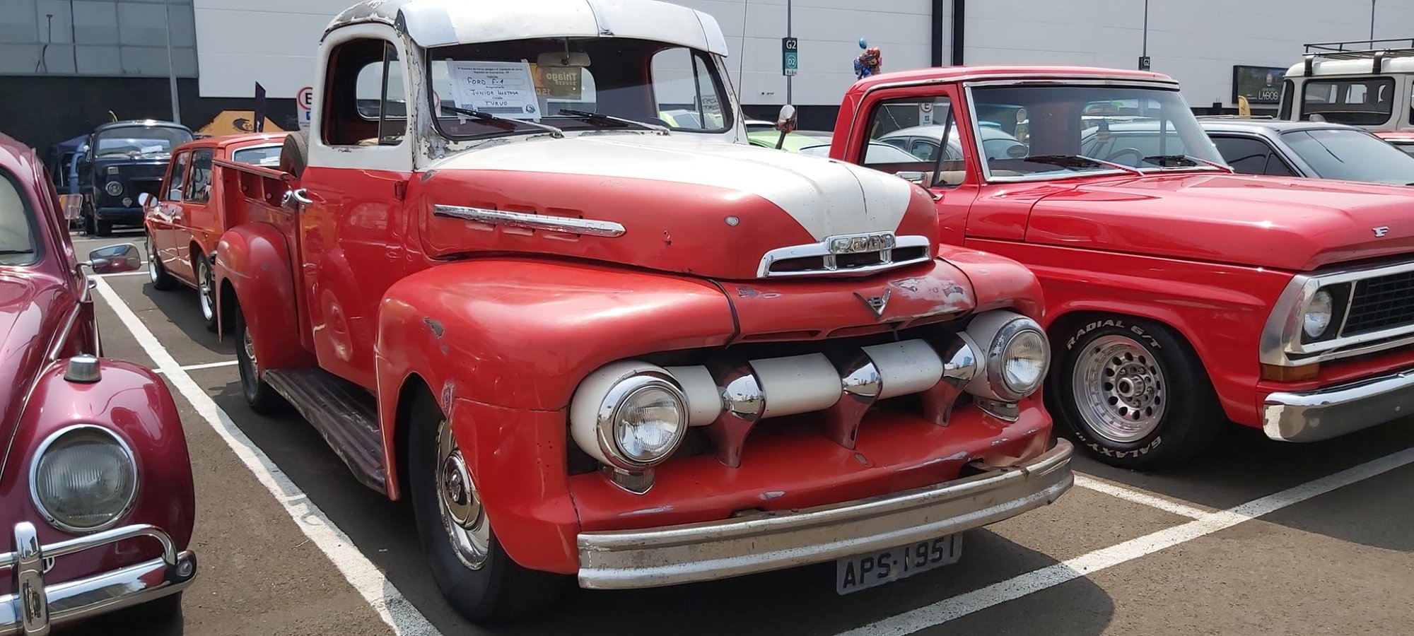 Solve 50's - FORD F1 jigsaw puzzle online with 210 pieces