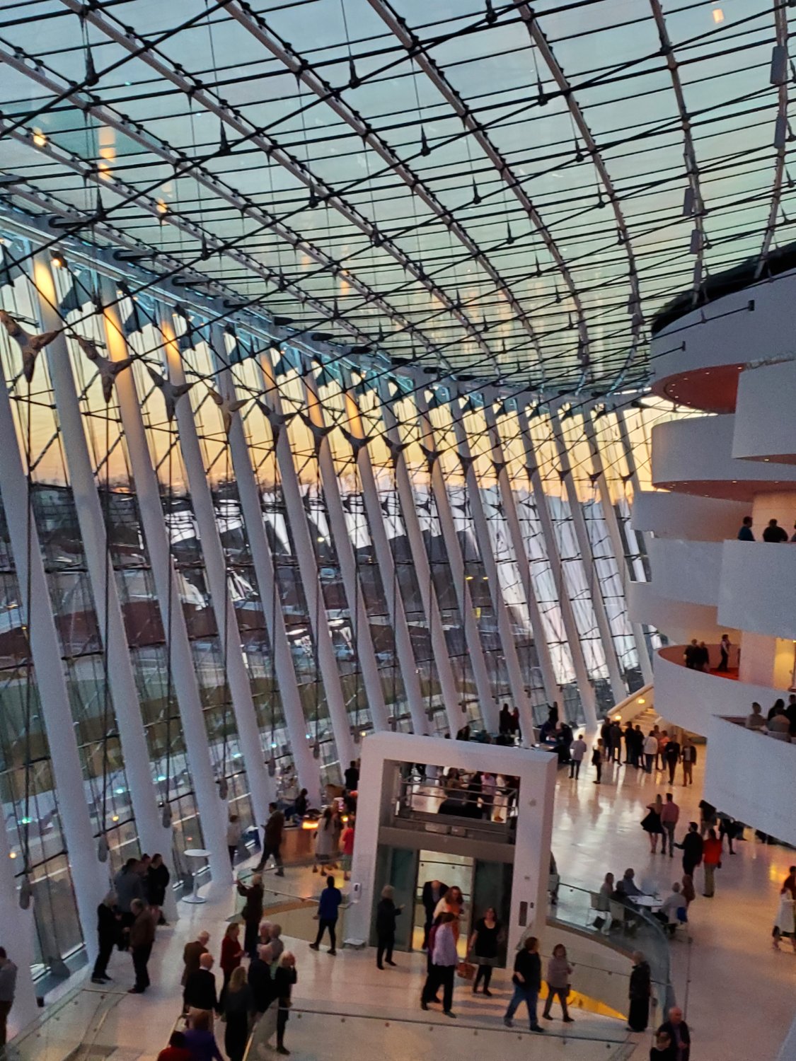 Solve Lobby, Kauffman Center for the Performing Arts jigsaw puzzle ...