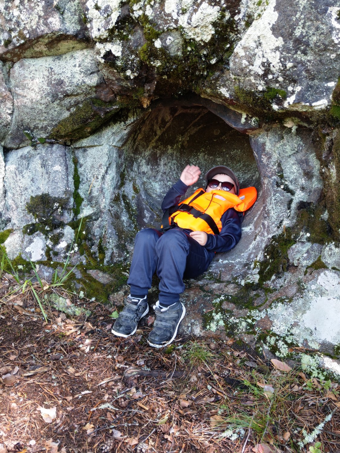 Solve Horisontal Giant's kettle jigsaw puzzle online with 192 pieces