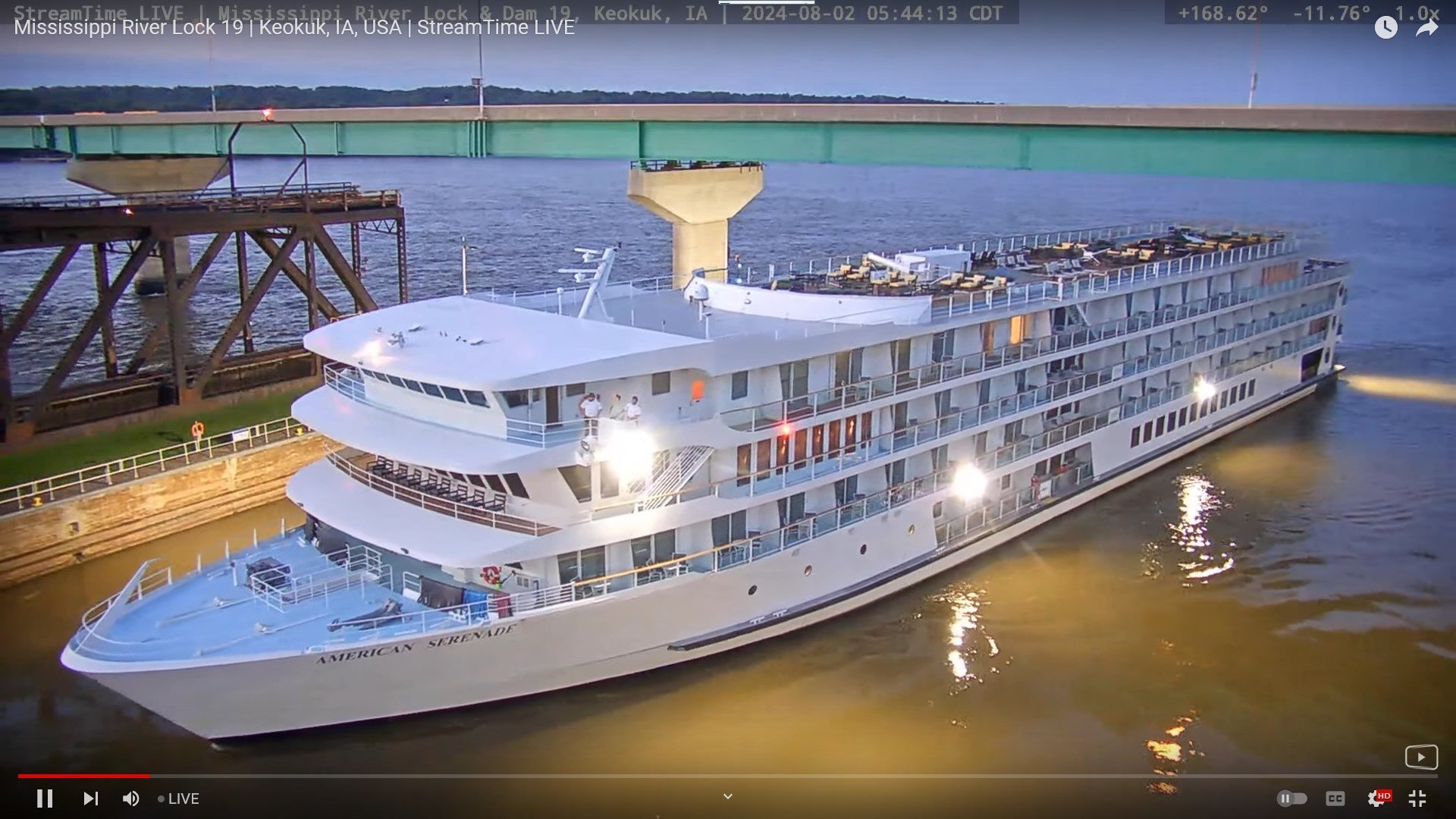 Puzzle | 170 pièces | American Serenade - Mississippi River Cruise Ship ...