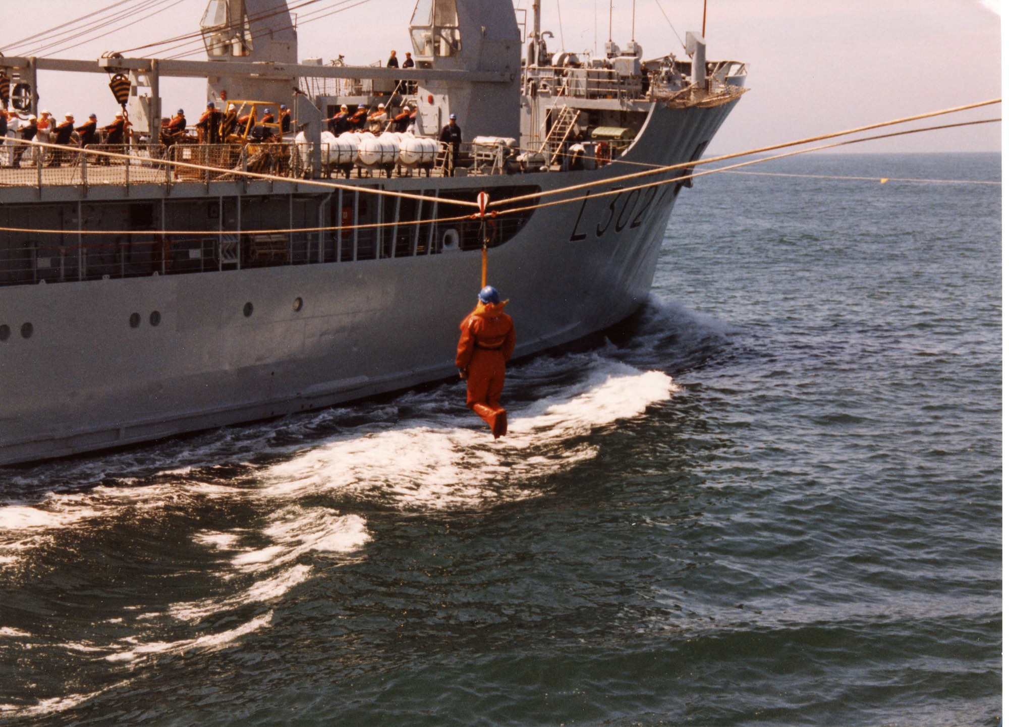 Solve Light Jackstay between RFA Sir Geraint and RFA Gold Rover. jigsaw ...