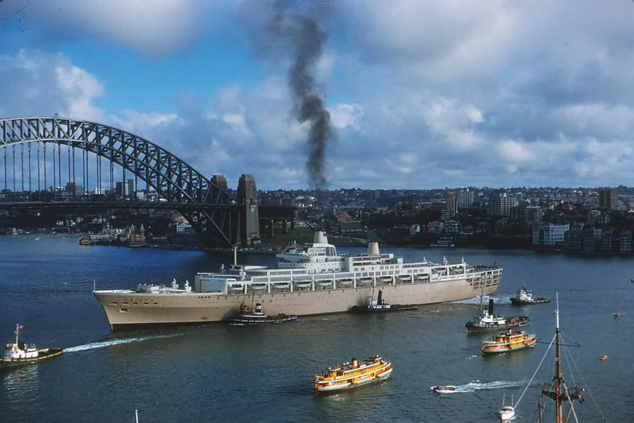 Solve Oriana on her maiden call Sydney 1960 jigsaw puzzle online with ...