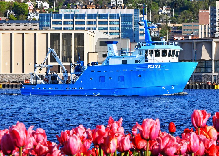 Solve United States Geological Survey vessel, Kiyi jigsaw puzzle online ...