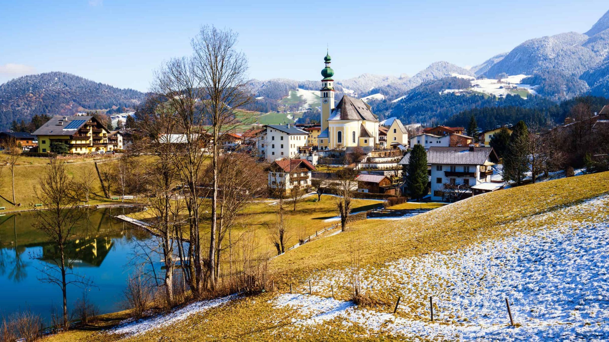 Solve reith-im-alpbachtal jigsaw puzzle online with 336 pieces