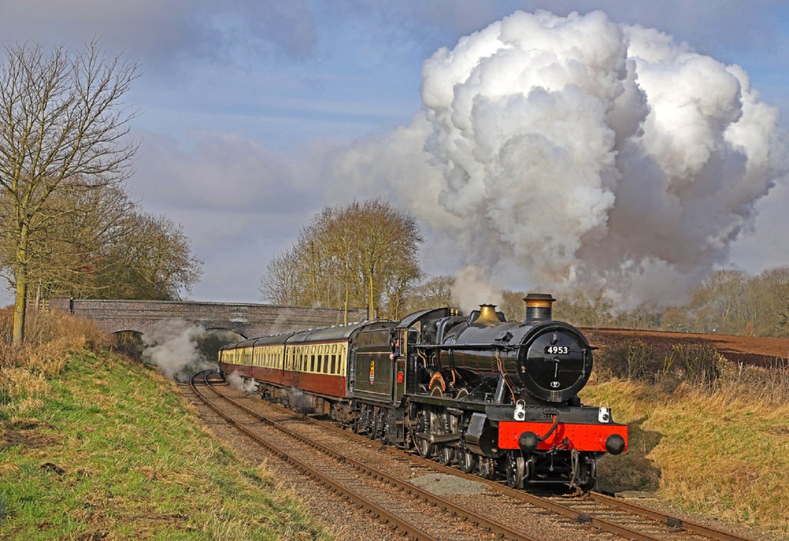 Solve GWR Hall Class 4-6-0 4953 Pitchford Hall at Rabbits Bridge ...
