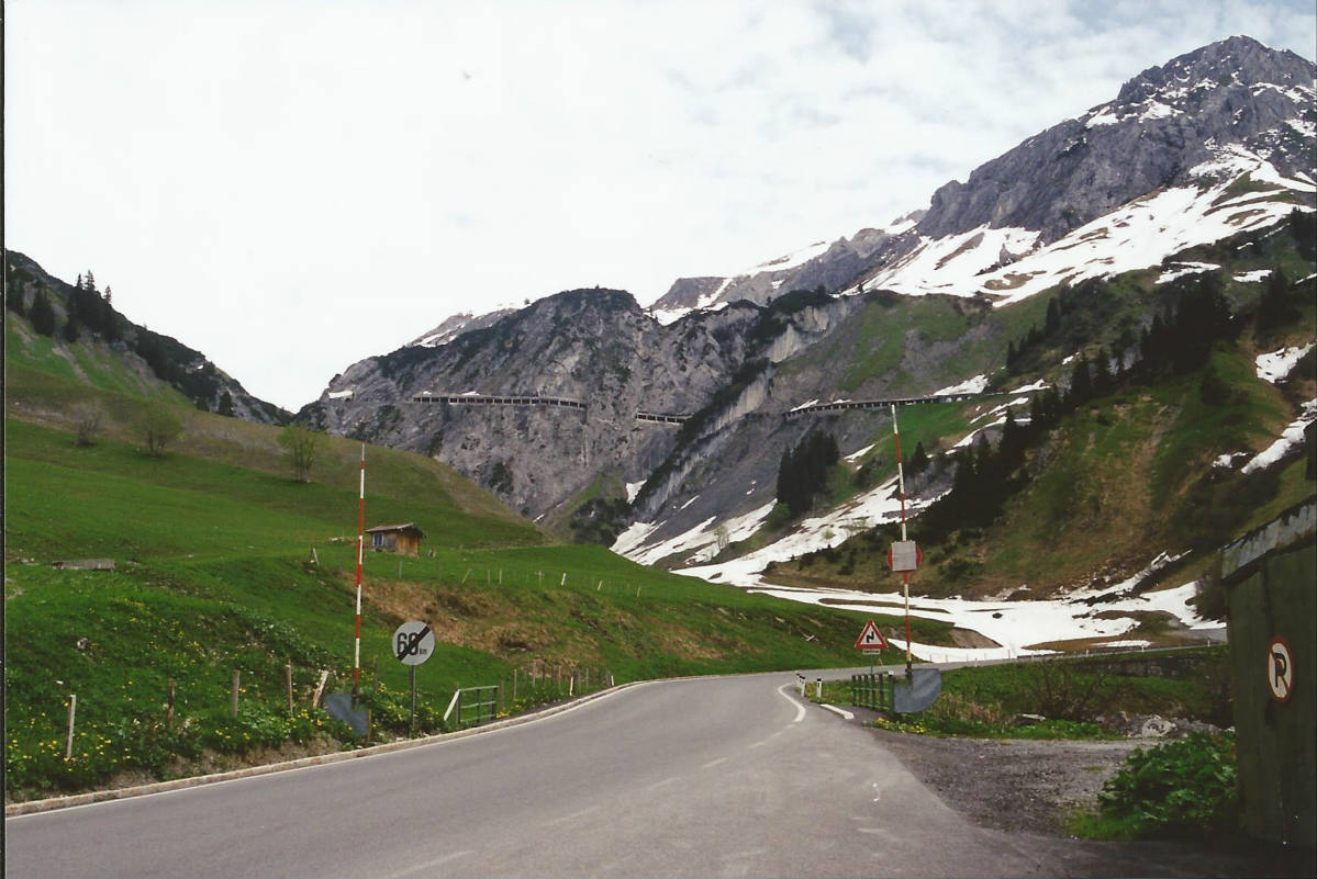 Solve Alberg Pass, Austria. jigsaw puzzle online with 54 pieces