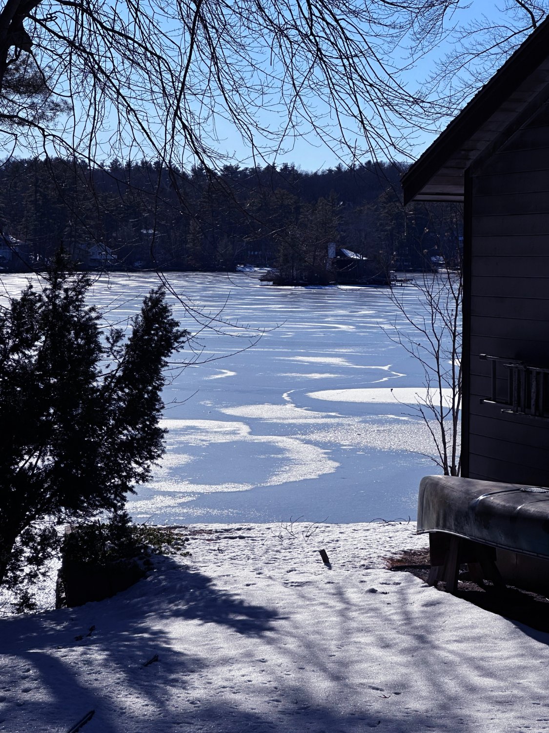 Solve Ice swirls jigsaw puzzle online with 63 pieces