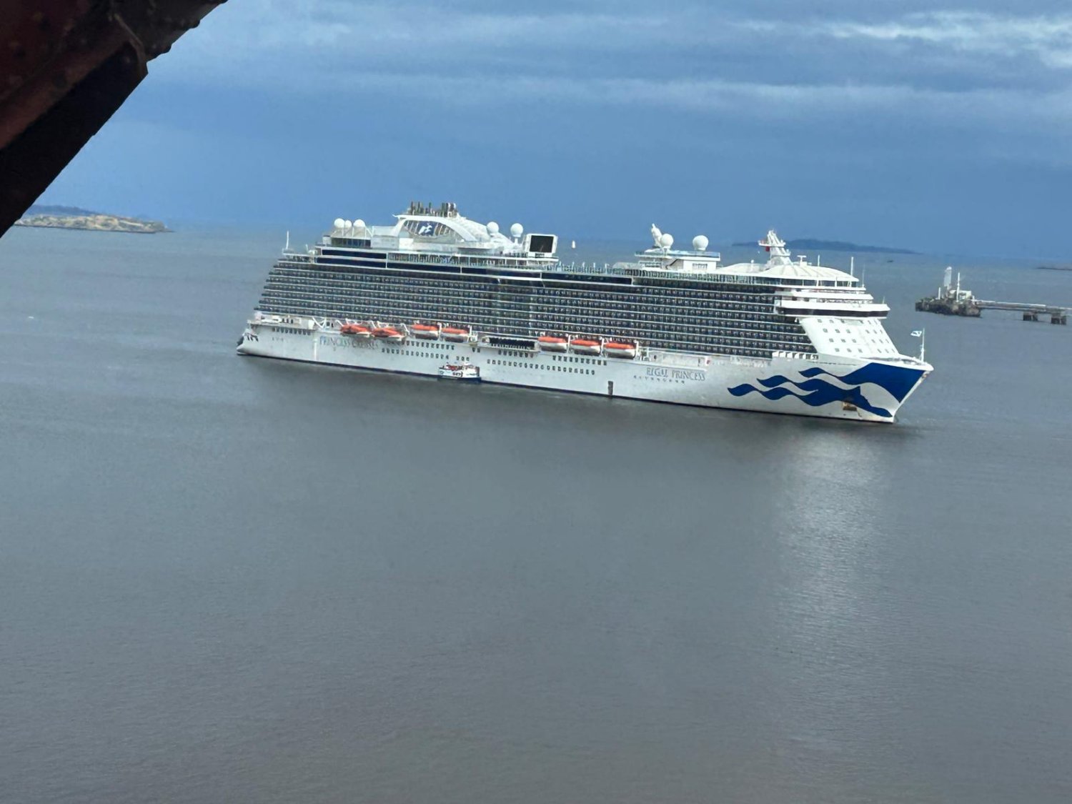 Solve Regal Princess taken from a moving train on the Forth Bridge ...