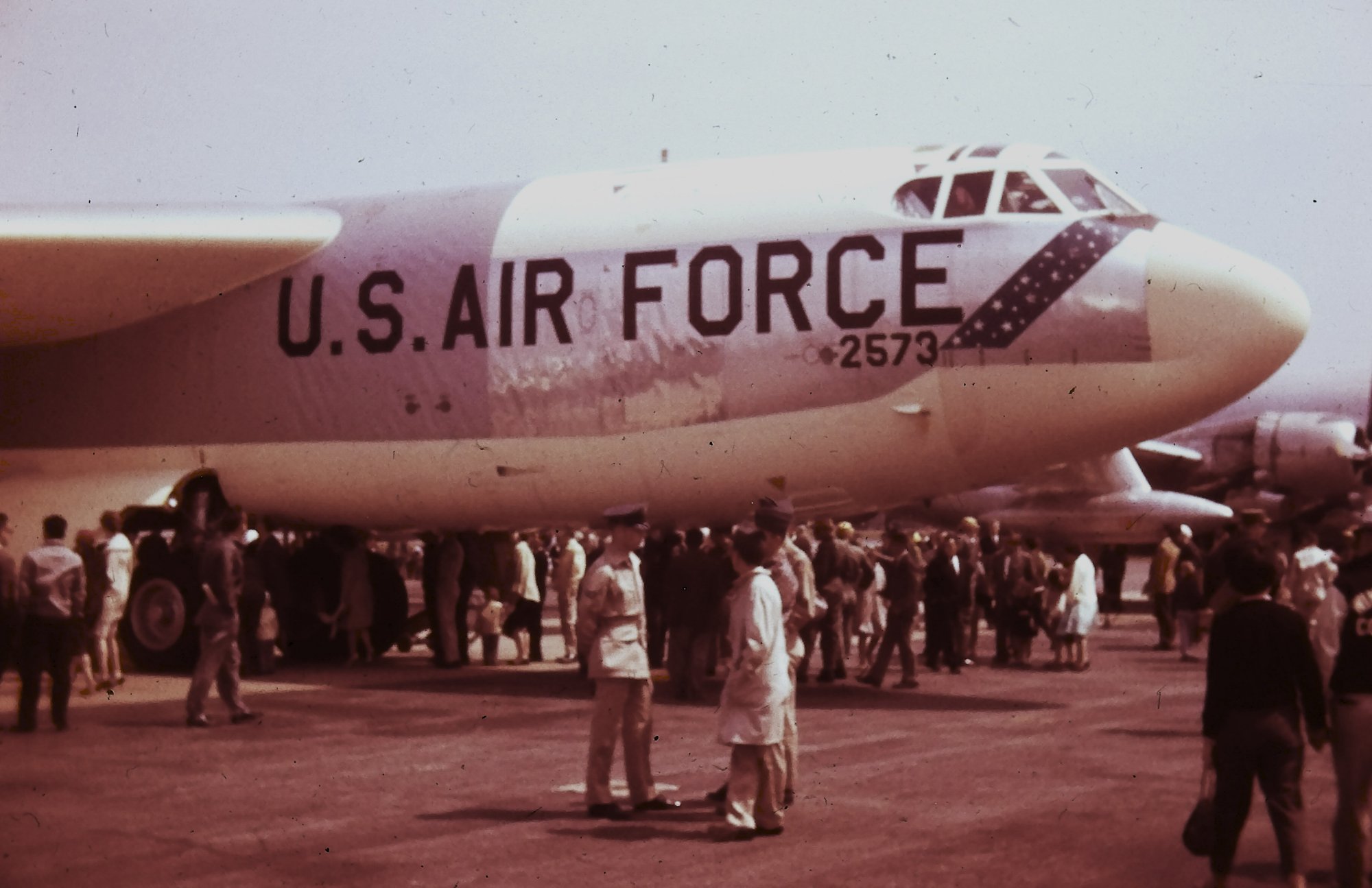Solve B-52 - Air Show, Otis AFB, 1962, 35mm slide jigsaw puzzle online ...