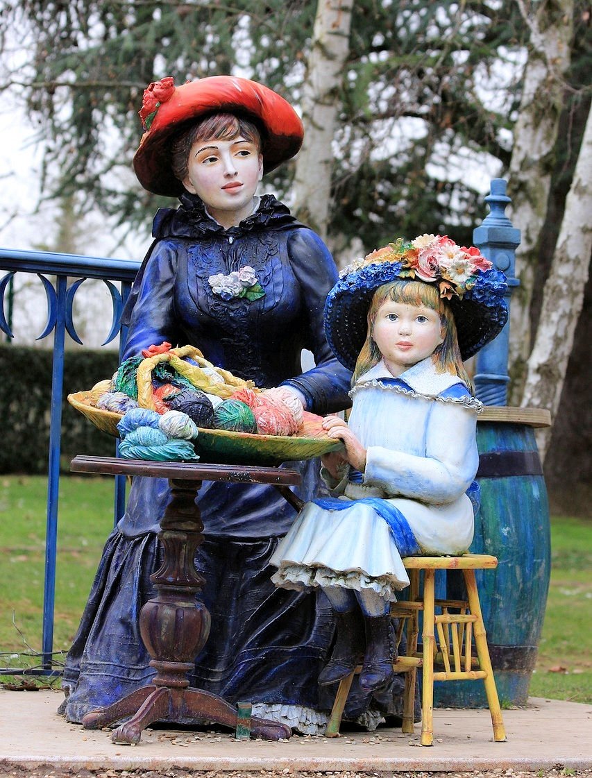 Solve Two Sisters, statues (resize 12 - 252 pieces) jigsaw puzzle ...