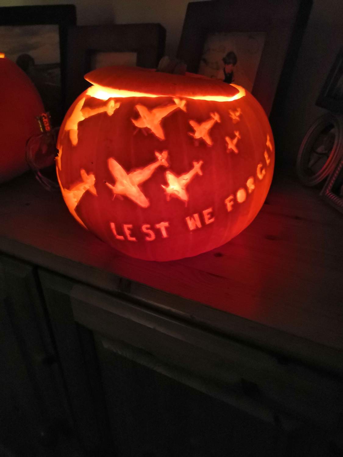 Solve Spitfire carving 🎃 🎃 🎃 jigsaw puzzle online with 108 pieces