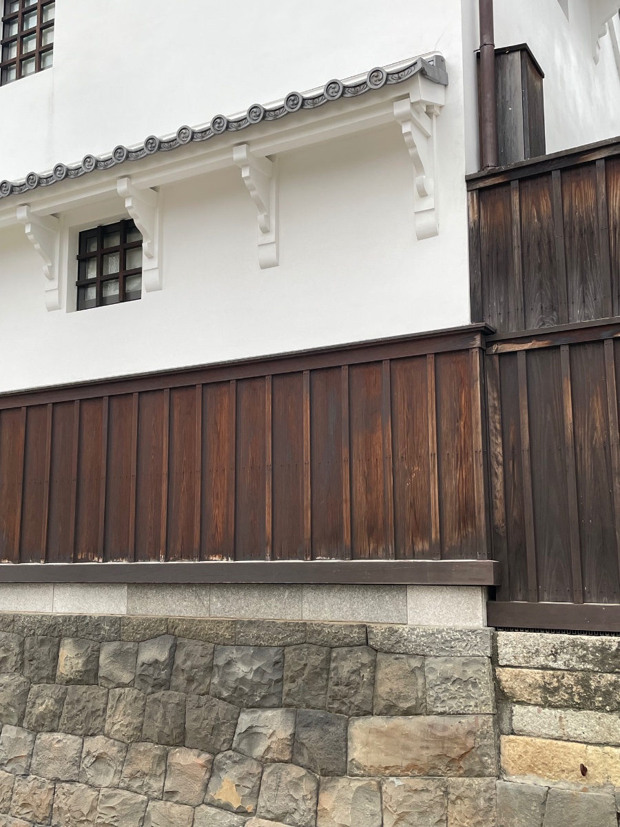Solve 倉 Traditional Warehouse II jigsaw puzzle online with 30 pieces