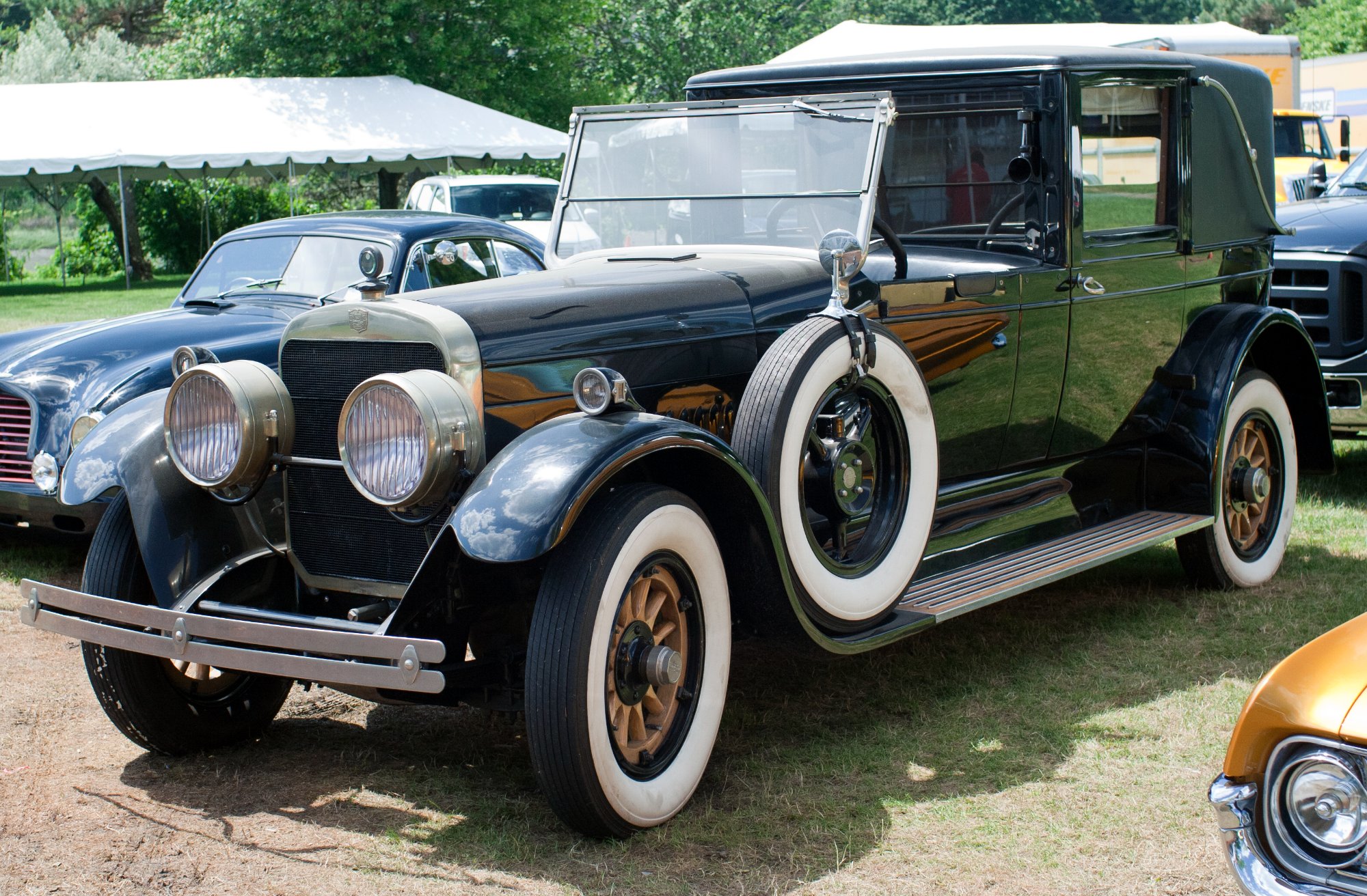 Solve 1922 Cunningham V4 Model 82-A jigsaw puzzle online with 117 pieces