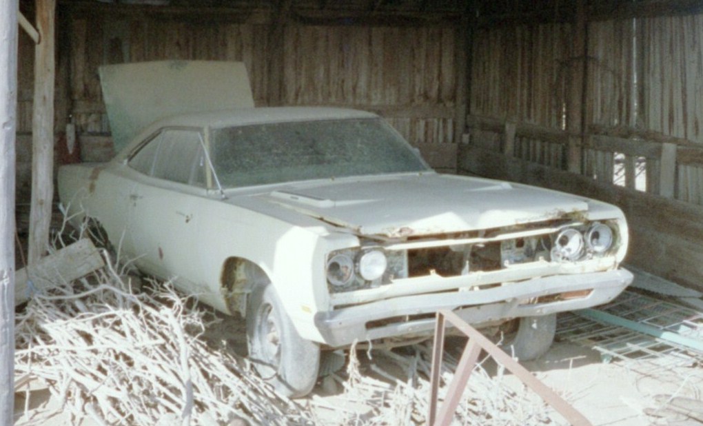 Solve 69 Road Runner jigsaw puzzle online with 170 pieces