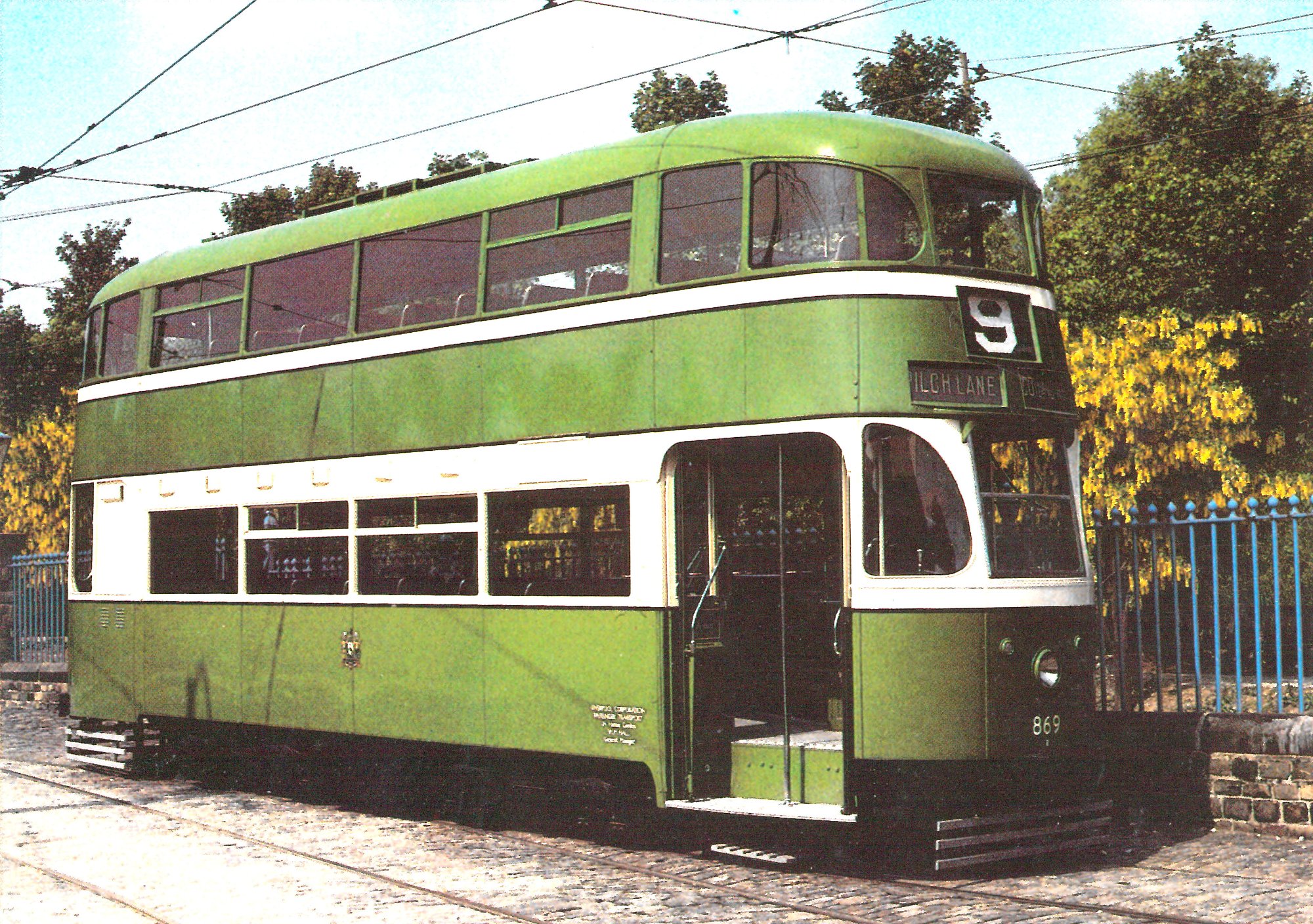 Solve Liverpool Tram 896 at Pilch Lane jigsaw puzzle online with 117 pieces