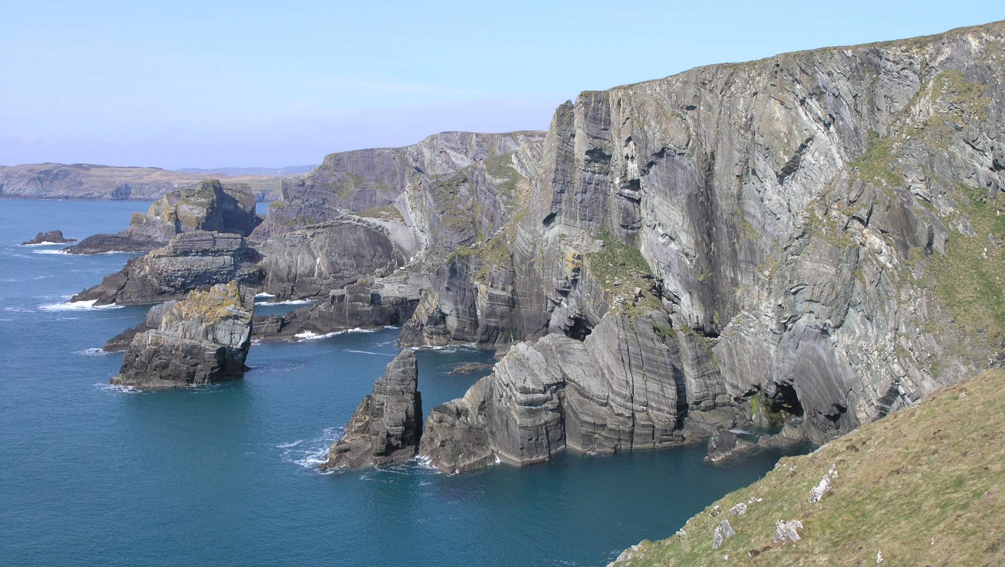 Solve The Cliffs of Mizen Head jigsaw puzzle online with 180 pieces