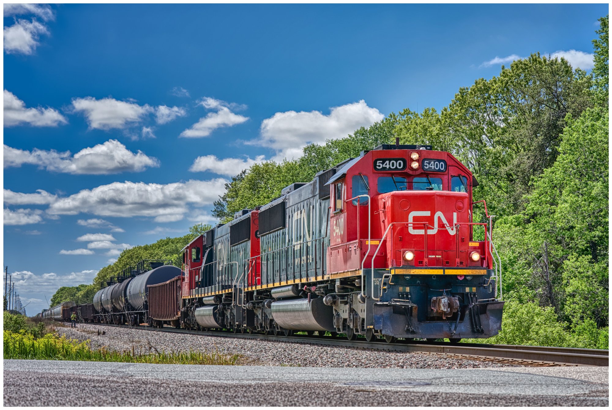 Solve CN # 5400 Pulling Through in 600 Pieces With White Border jigsaw puzzle online with 600 pieces