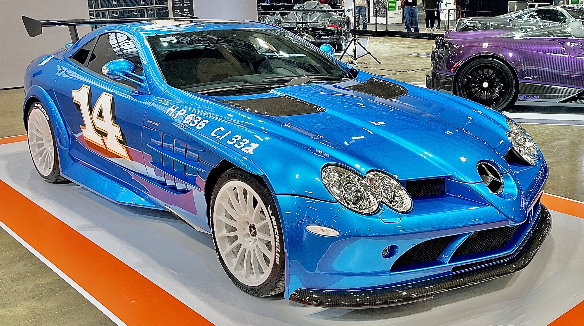 Solve Blue Merc jigsaw puzzle online with 594 pieces