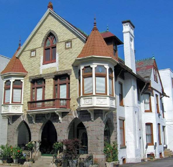 Solve Victorian Style Home with twin turrets jigsaw puzzle online with ...