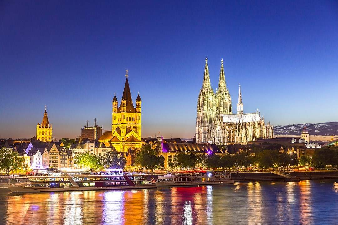 Solve Cologne jigsaw puzzle online with 35 pieces