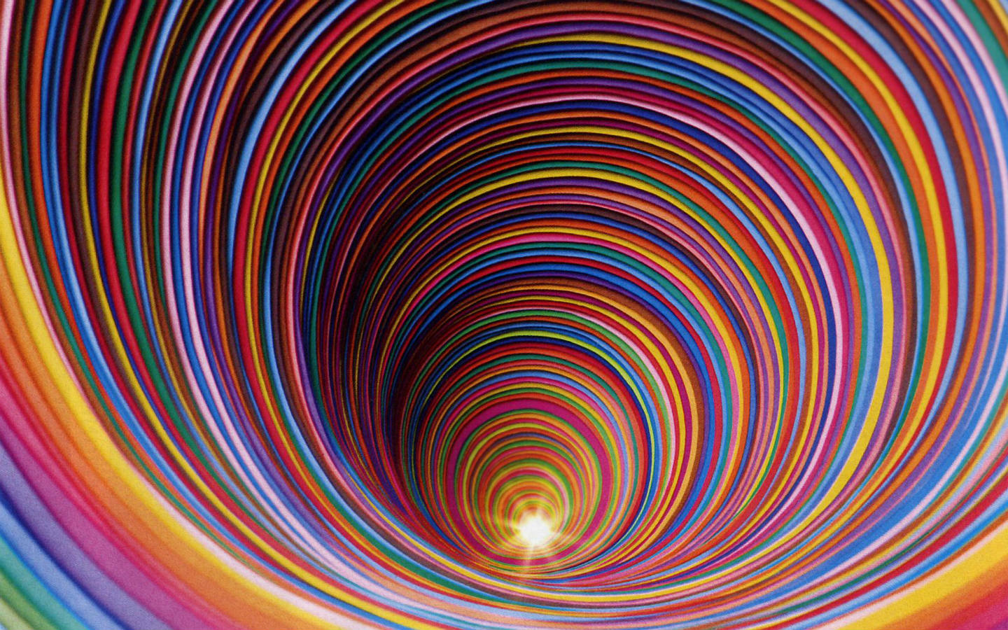 Solve Tornado of colors jigsaw puzzle online with 135 pieces