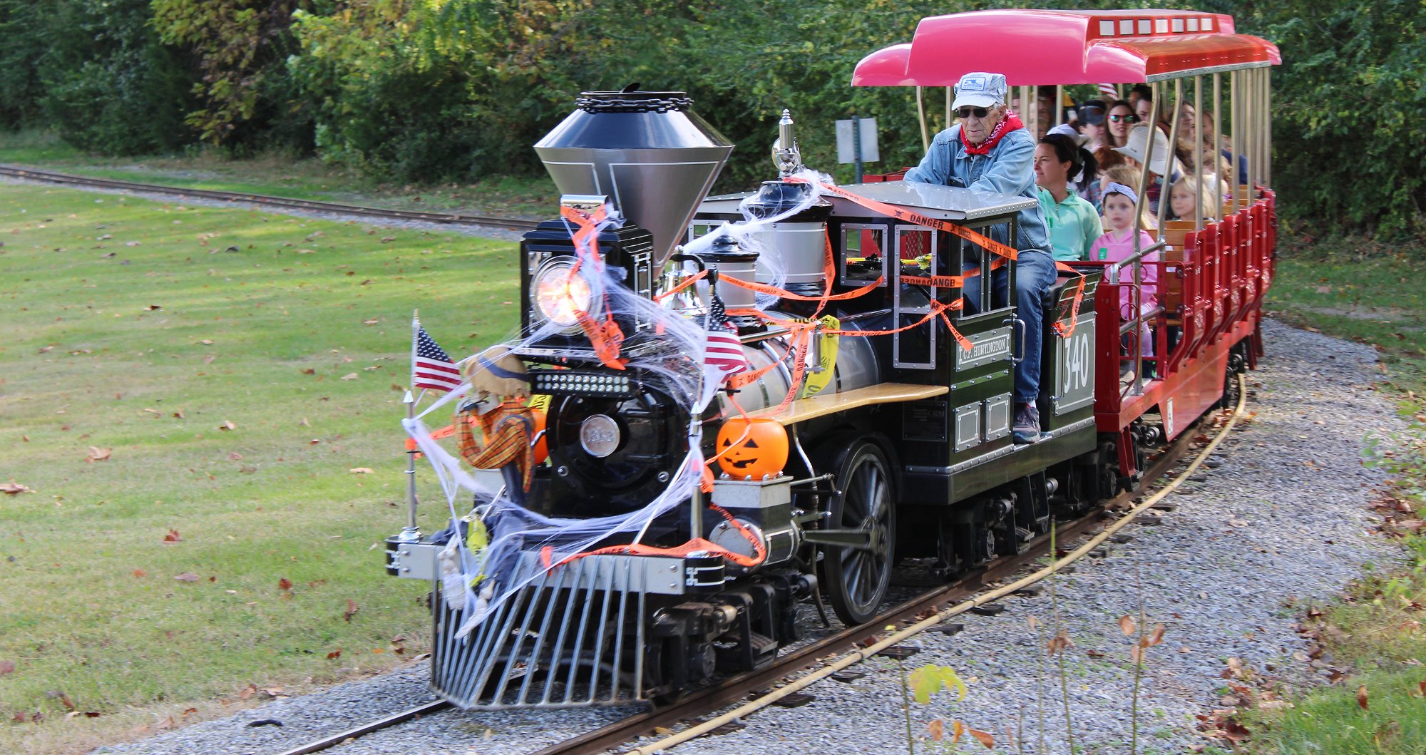 Solve National Museum of Transportation Mini Train Ride Decorated for ...